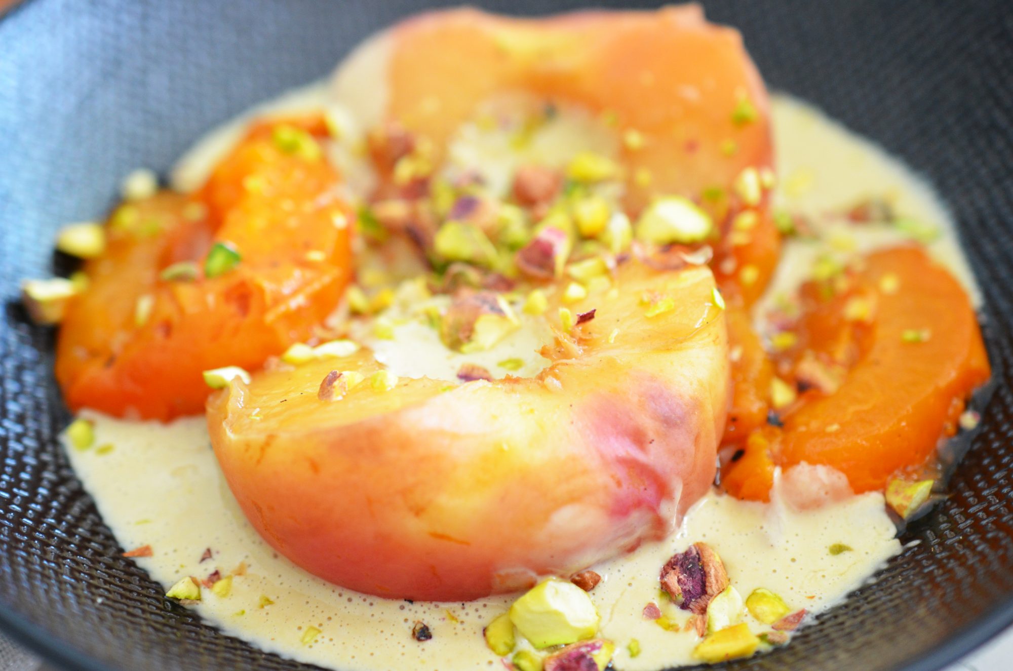 Fruits pochés & crème coco-pistache | Paris d'épices