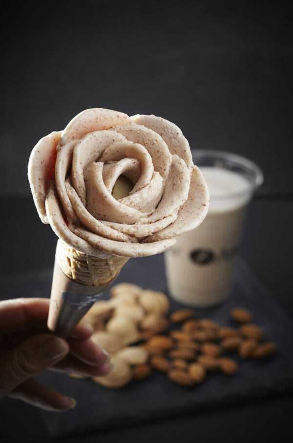 Amorino lance son sorbet Amande Bio | Paris d'épices